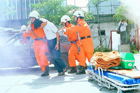 International rescue team formed - Taipei Times