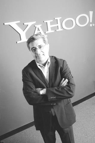 Yahoo's Semel lacks options to boost stock, woo clients - Taipei Times