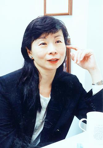 Rough road for novelist Ping Lu - Taipei Times