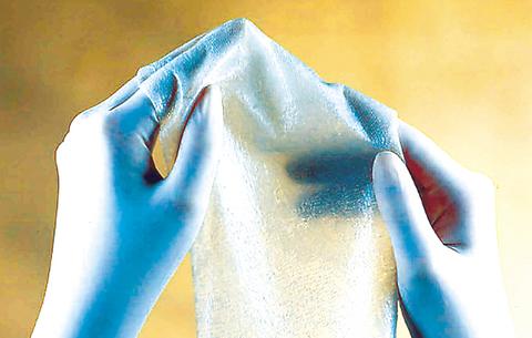 Companies that seek for cures now just try to live - Taipei Times