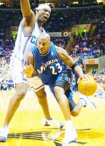 Jordan brings Wizards closer to playoff berth - Taipei Times