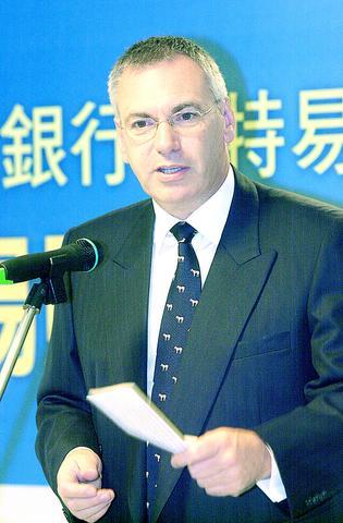 Tesco undeterred by fate of rivals - Taipei Times