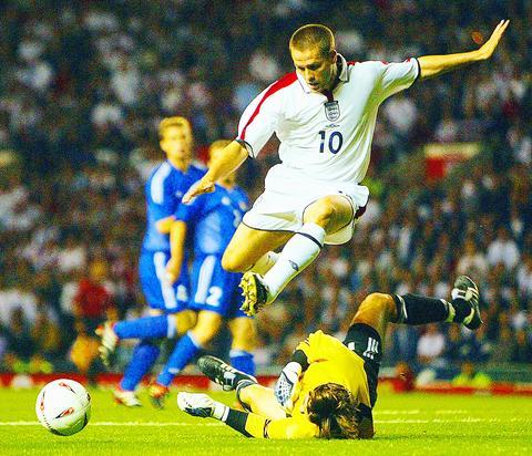 Four nations in Euro 2004 - Taipei Times
