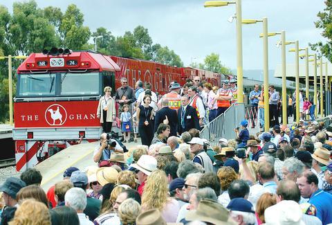 New train service travels from Adelaide to Darwin - Taipei Times