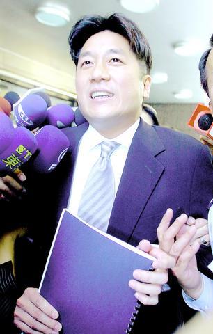 Angelo Koo praised as `ruthless recruiter' - Taipei Times