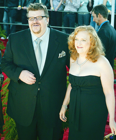 Michael Moore's film `Fahrenheit 9/11' and Mel Gibson's `Passion' take ...