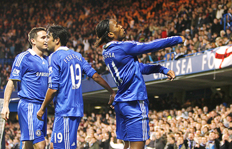 Scolari defends under-fire Drogba - Taipei Times