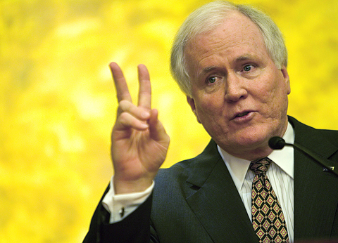 AIG’s asset sale may slow, Liddy says - Taipei Times