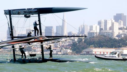 Oracle Racing unleash, and capsize, new boat - Taipei Times