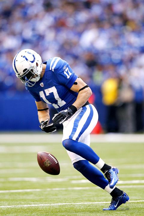 NFL: Catching the ball is not so simple for some receivers - Taipei Times