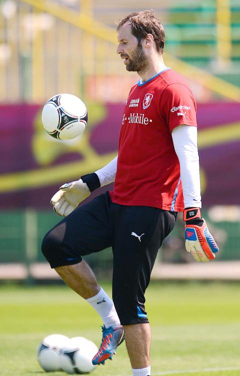 EURO 2012: Cech believes Czechs can upset odds, beat Portugal - Taipei ...