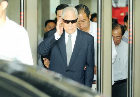 Lee Teng-hui full of confidence at first court appearance - Taipei Times