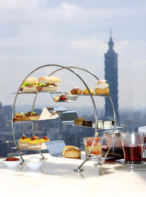 Tidbits: Dinner and a view - Taipei Times