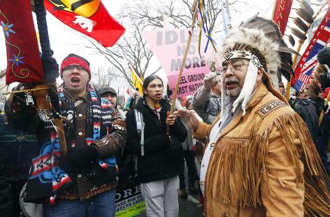 PM Harper, First Nations chiefs meet - Taipei Times