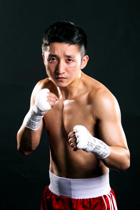 China’s Zou set to make pro debut - Taipei Times