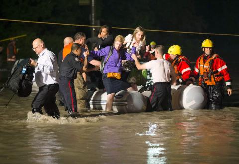 Severe Toronto storm causes havoc throughout city - Taipei Times