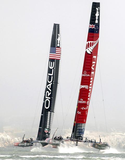 Oracle Team USA show off a formidable yacht, skills - Taipei Times