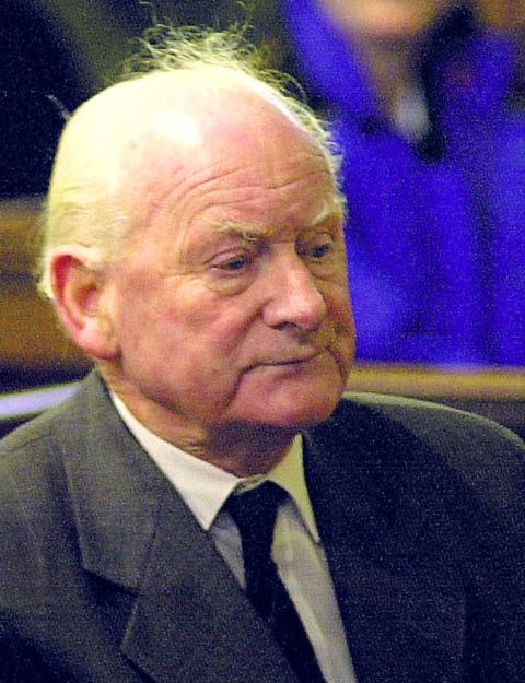 Former England great Tom Finney dies at 91 - Taipei Times