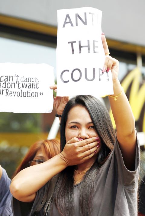 Leaders Held ‘to Think Thai Army Taipei Times