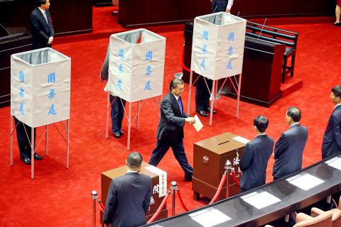 Legislative Yuan approves three NCC nominations - Taipei Times