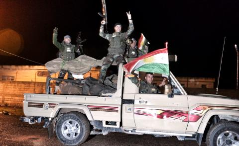 Kurdish fighters bolster the defense of Kobane - Taipei Times