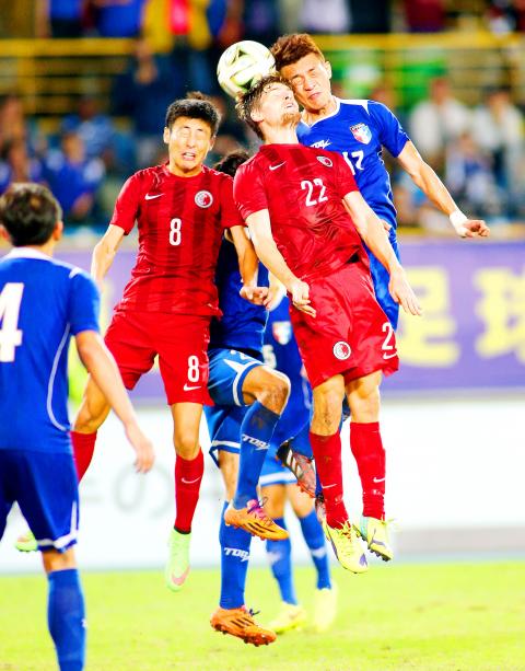 Taiwan fall to late HK penalty in Taipei clash - Taipei Times