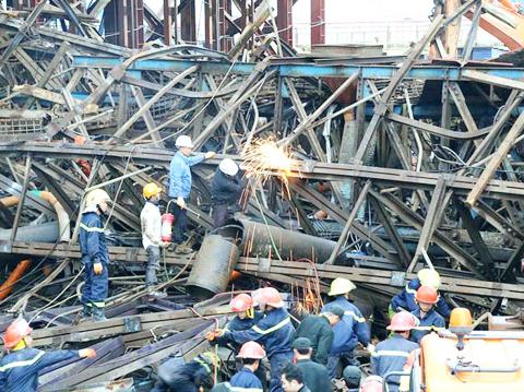 FPG says collapse at Vietnamese steel complex kills 12 - Taipei Times