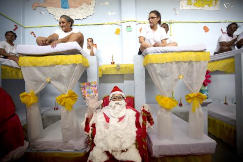 Contest brings Christmas cheer to Brazilian prison - Taipei Times