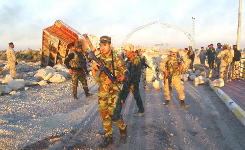 Iraqi forces advance on IS compound - Taipei Times