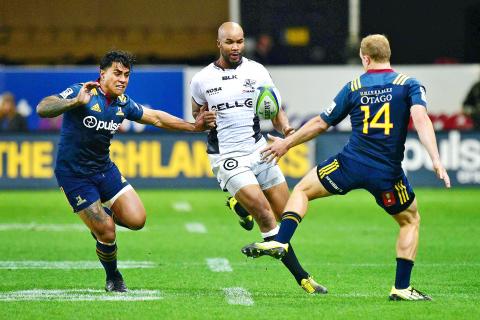 Sharks snap losing streak with win in Dunedin - Taipei Times