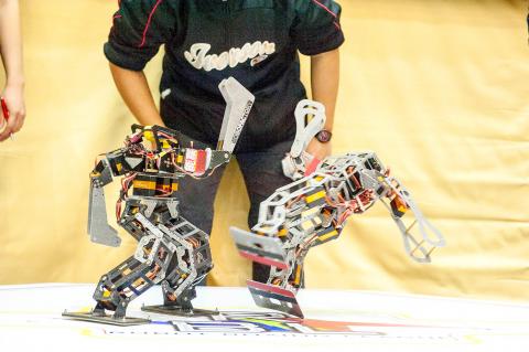 Highlight: Robot Boxing Competition - Taipei Times