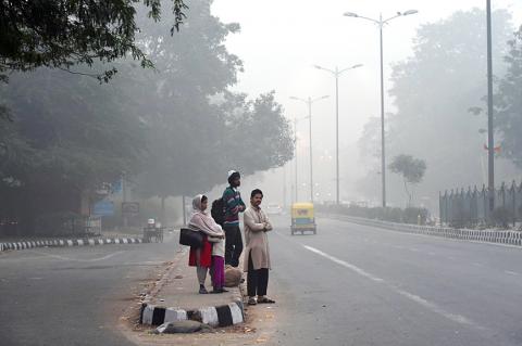 More Indian cities declare smog alerts for this week - Taipei Times