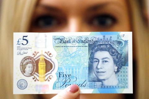 Britain’s new ￡5 note: Stronger but not vegetarian-friendly - Taipei Times