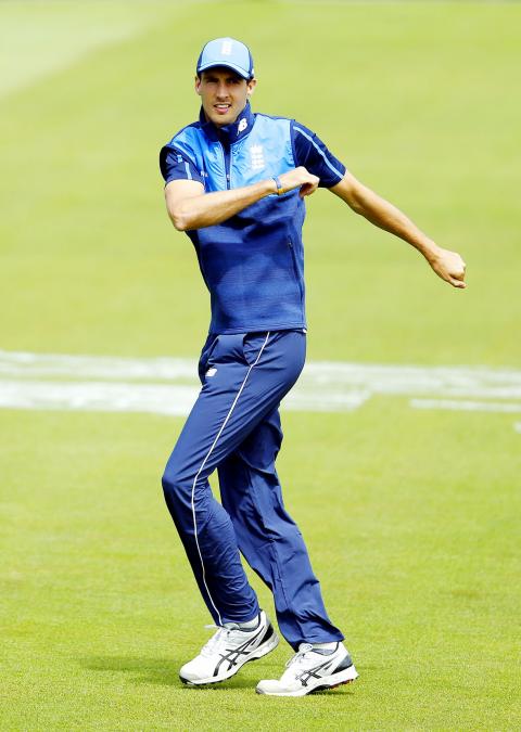 Champions Trophy must go on despite London attack, bowler Steven Finn ...