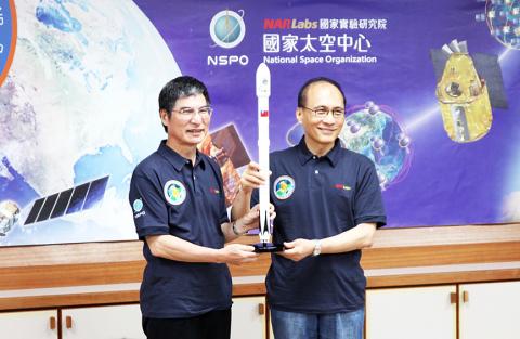 Lin Chuan promotes aerospace industry competitiveness - Taipei Times