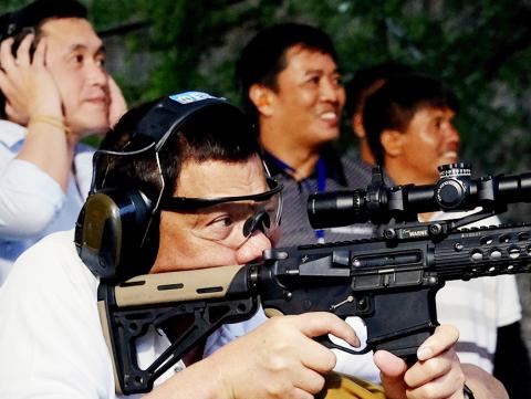 Duterte to skip ASEAN amid drug war furor - Taipei Times