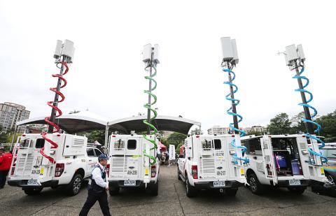New vehicles to serve emergency communications - Taipei Times