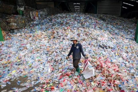 Life without plastic: pioneer families show how it’s done - Taipei Times