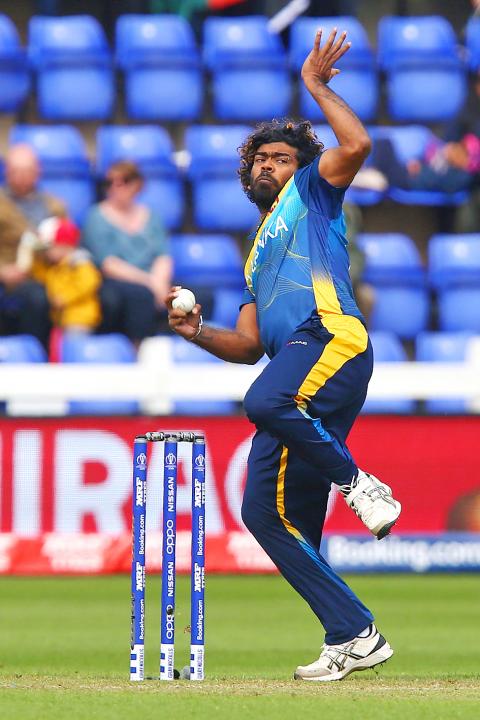 Lasith Malinga Bowling