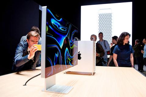 Apple keeps Mac Pro assembly in Texas - Taipei Times