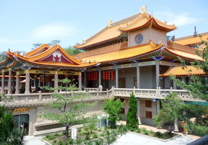 Highways and Byways: Liouguei’s Buddhas and butterflies - Taipei Times