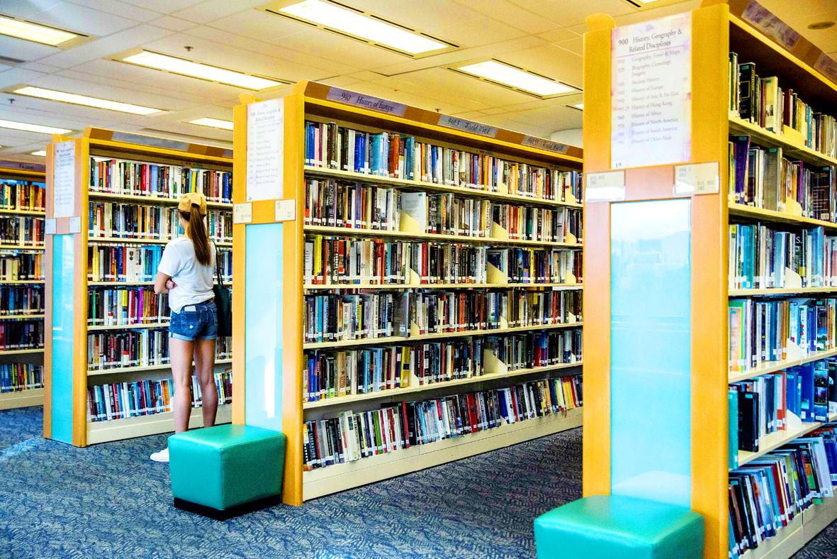 Books by HK advocates disappear from libraries - Taipei Times