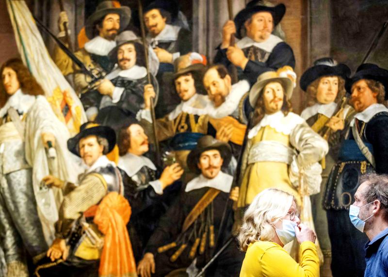 Virus Outbreak: Dutch finally start wearing masks - Taipei Times