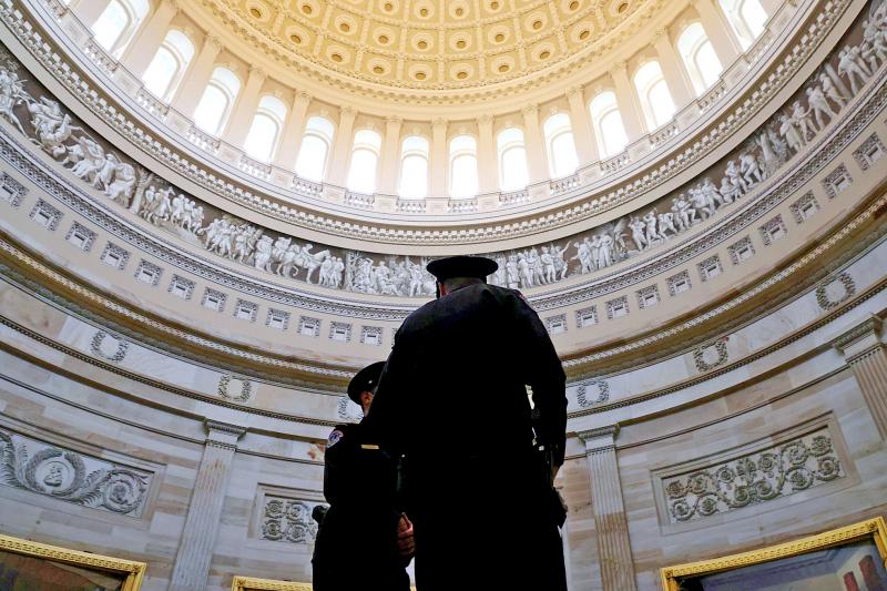 Washington Riot: Twitter permanently suspends Trump - Taipei Times