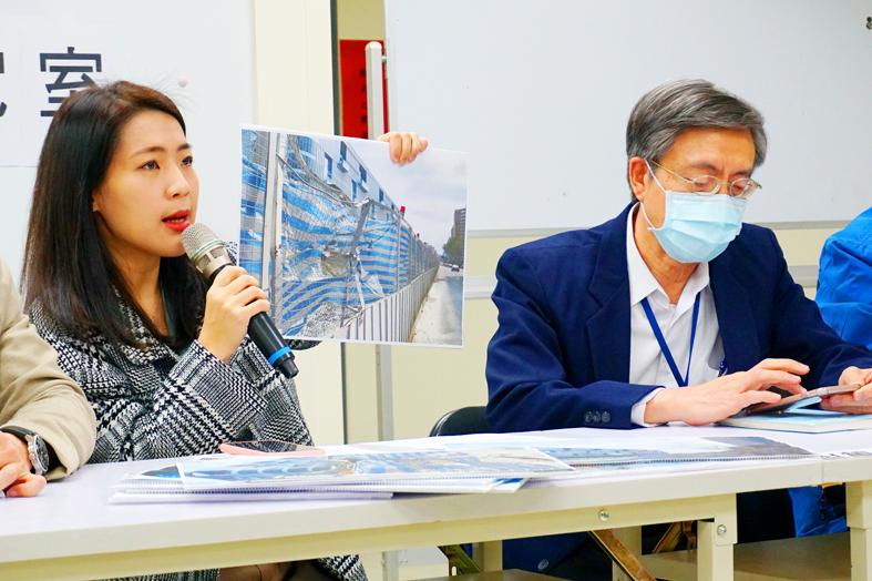 Subcontractors fined after rods fall at Taipei Dome - Taipei Times