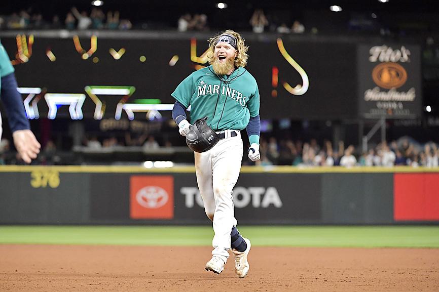 Seattle Mariners beat the Rangers with late magic - Taipei Times