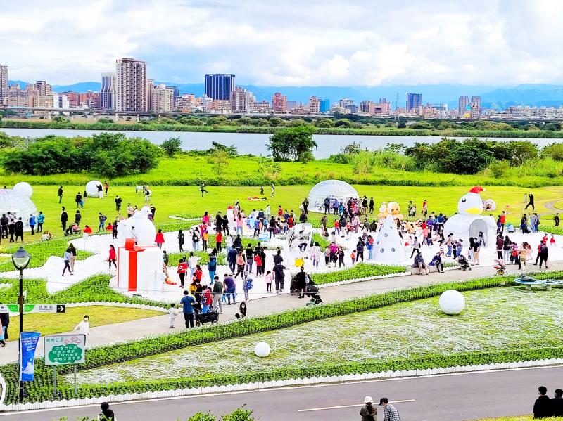 Festive sights - Taipei Times