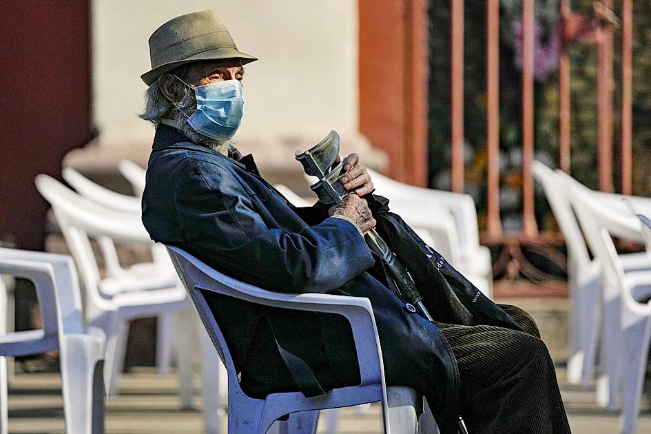 COVID-19: Vaxzevria shows promise as third booster shot: study - Taipei ...