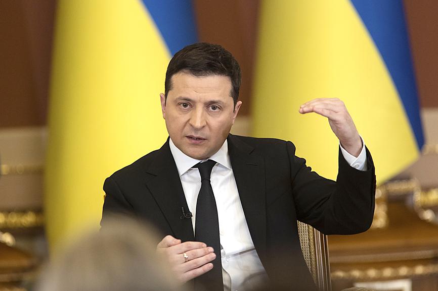 Ukraine president urges West to stop spreading ‘panic’ - Taipei Times