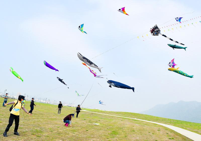 Wind riders - Taipei Times